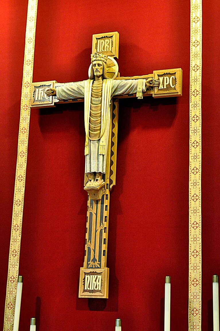 The Cross, the Crucifix and Other Crosses – The Lutheran Witness